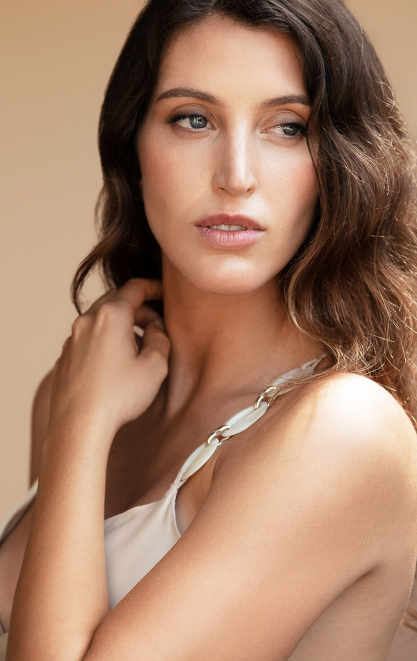 Laura R - Mot Management